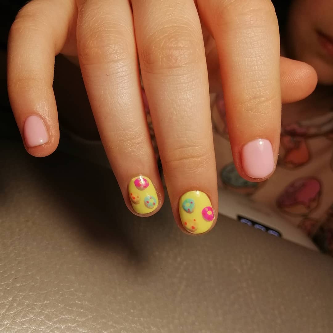 Short School Nails - Violetta's work