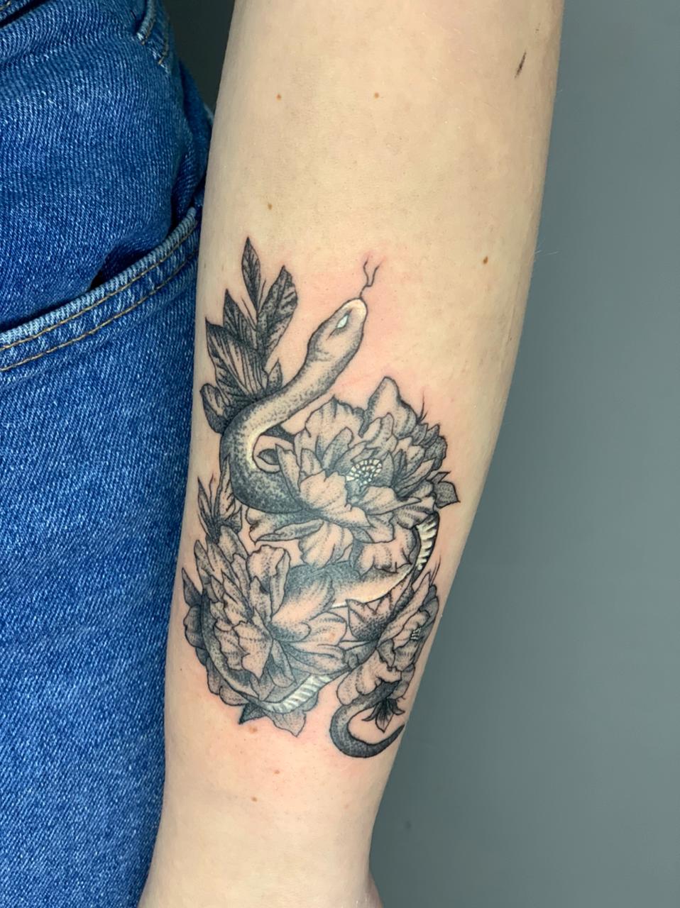 Forearm Linework Snake tattoo - Nargiza's work